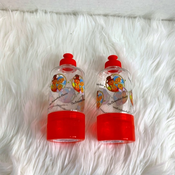 Berenstain Bears | Dining | New Lot Of 2 Berenstain Bears Water Bottle ...